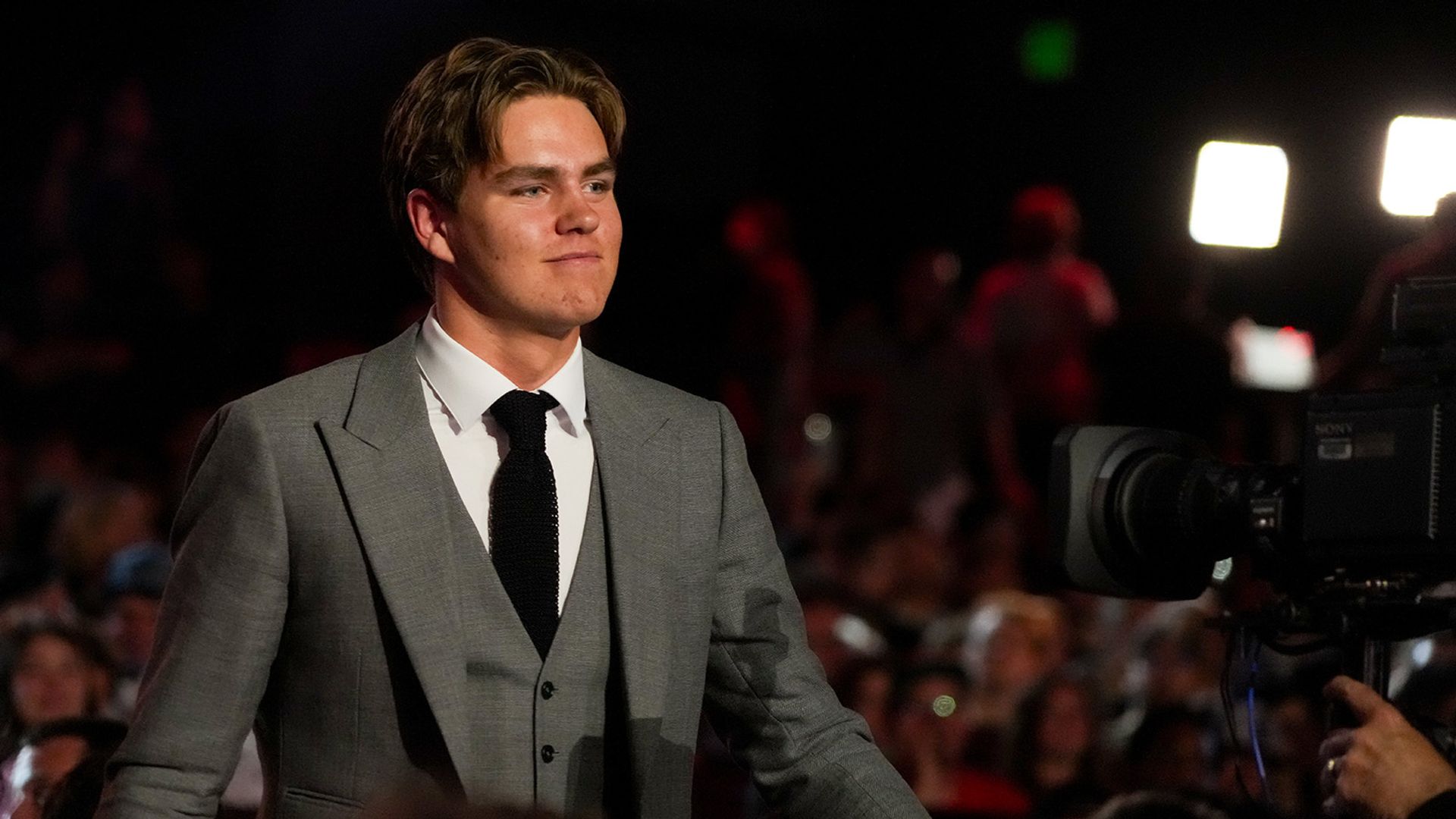 Blackhawks Report: Where To Find The Prospects